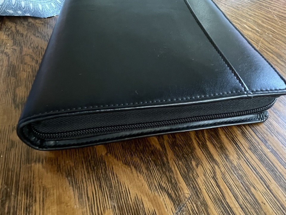 DAY RUNNER Classic Edition Madrid Black Zip-Around 3-Ring Planner ...