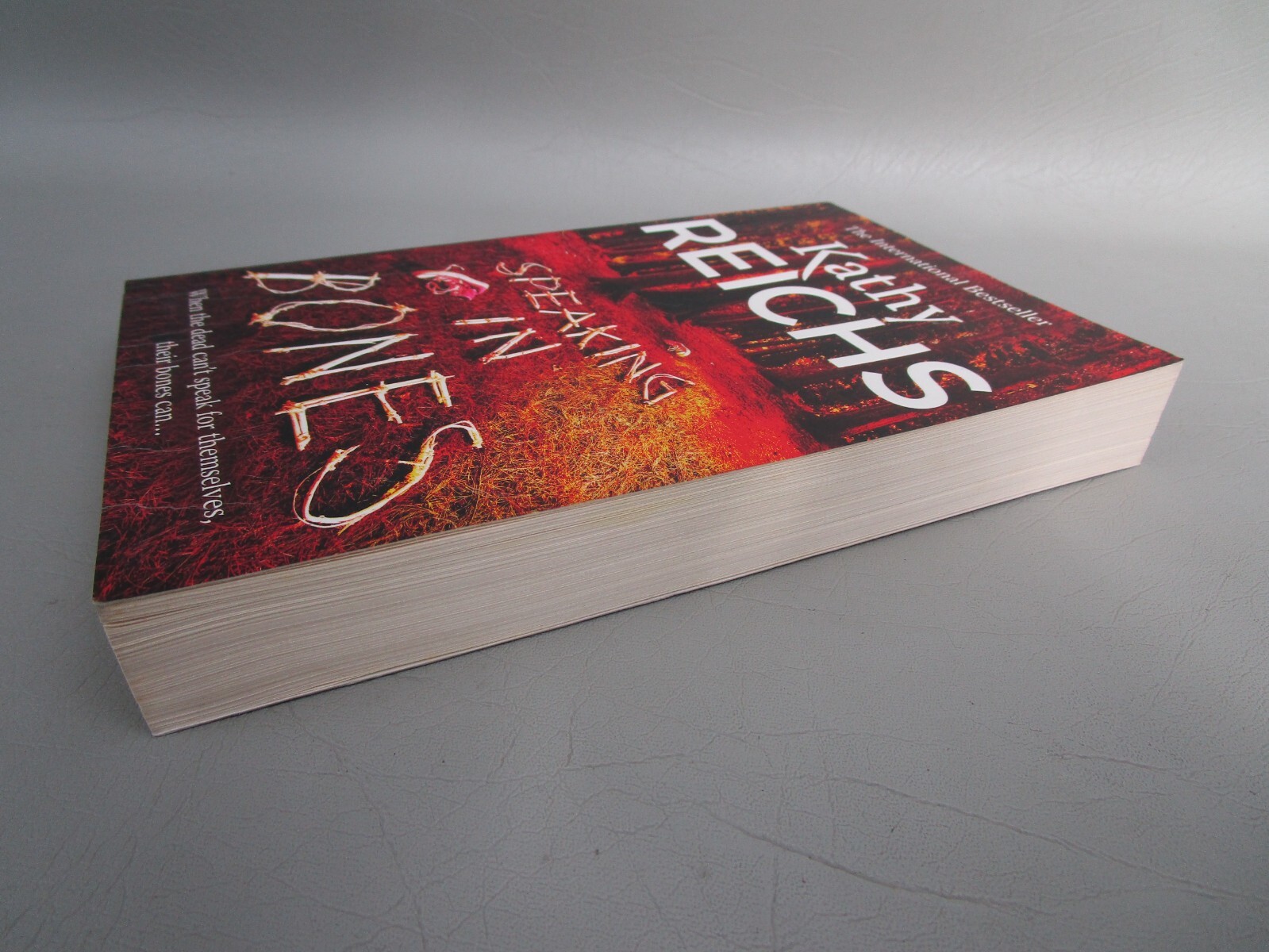 Speaking in Bones by Kathy Reichs (Paperback, 2015) | eBay Australia