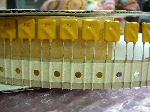 TYCO RUEF300-2 Polyswitch (Resettable Fuse) 30V 3A **NEW** Qty.10 | eBay