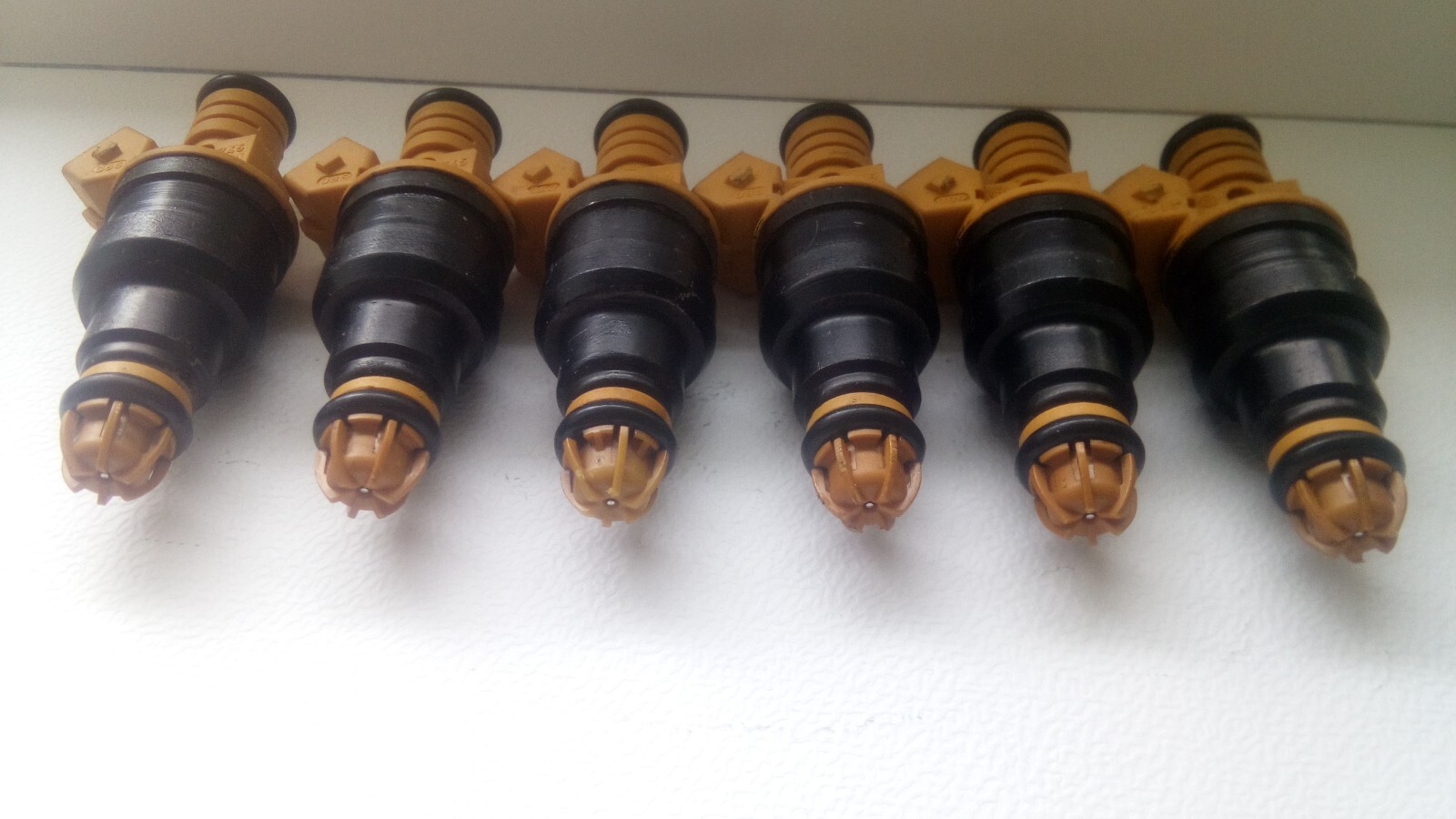 Injectors BMW E24 E28 E30 535i 635CSI Bosch 0280150714 Original set of ...