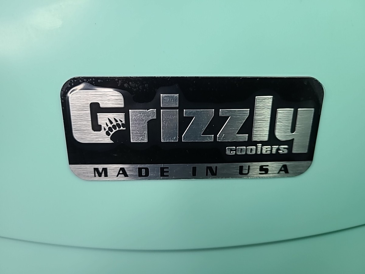 Grizzly Coolers Logo