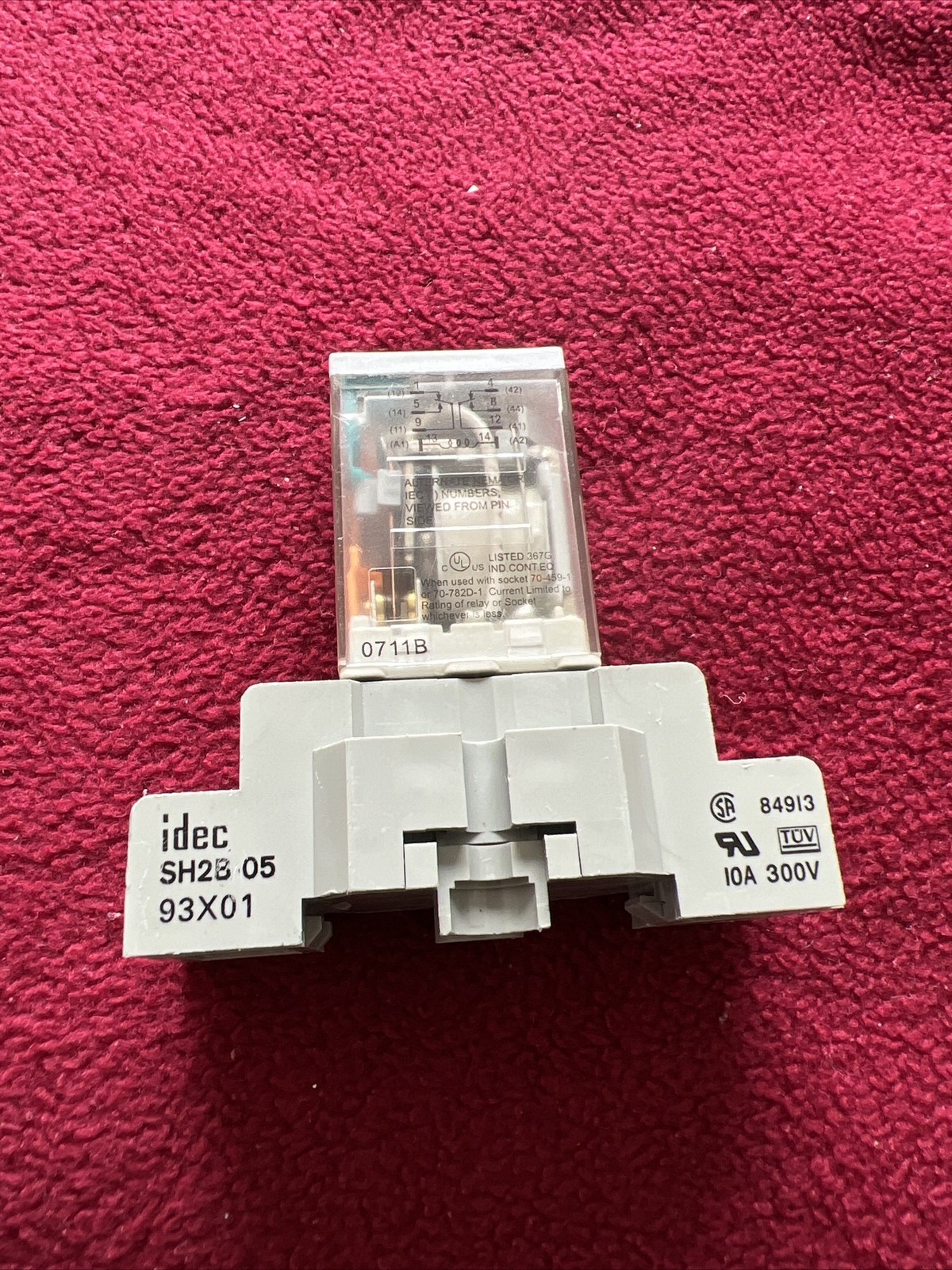 IDEC RH2B-UL DC24V Relay w/ SH2B-05C Base | eBay