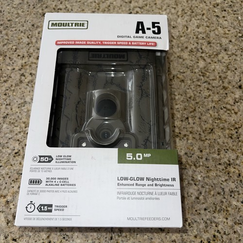 MOULTRIE A-5 Digital Game Camera Low-Glow Nighttime IR Trail Camera ...
