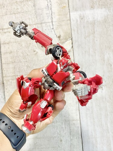 Transformers Prime RID Cliffjumper Deluxe Class Figure (Hasbro, 2012 ...