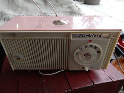 Antique Vintage Hi-Mood Tube Radio Made In JAPAN PINK CELLULOID Sansei ...