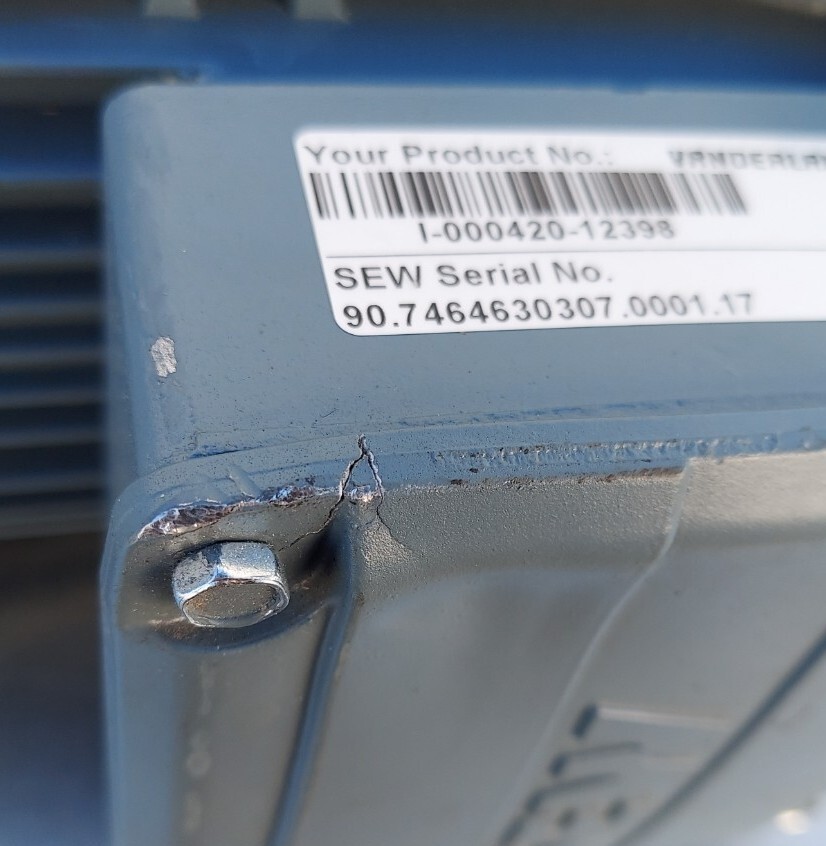 Sew-Eurodrive R57-DRN90S4/AND8 Foot Mounted Helical Gear Motor | eBay