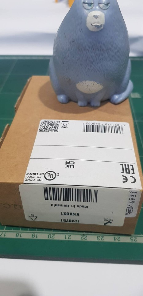 VKV021 IFM Electronic Efector Vibration monitor with intuitive switch ...