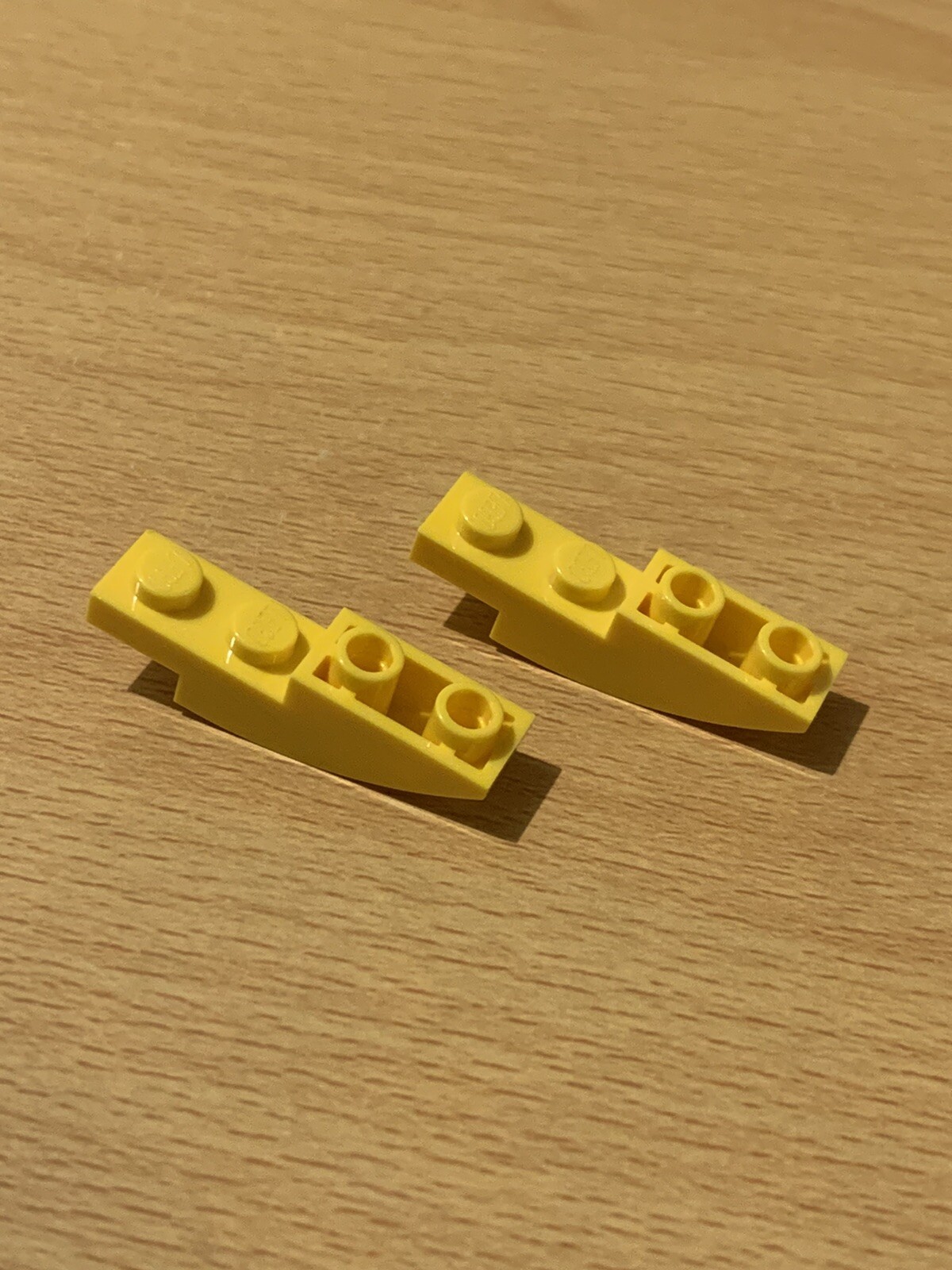 2x Lego Star Wars Yellow Slope, Curved 4x1 Inverted Part 13547 Free ...