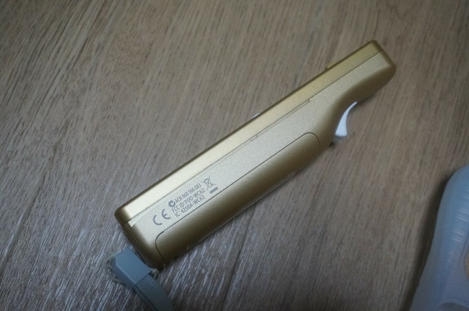 Gold Wii Remote ZELDA SKYWARD SWORD Special Edition Controller Clean ...