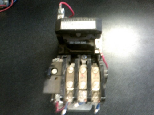 GE General Electric CR306B1 size 0 motor starter contactor 200-208V ...