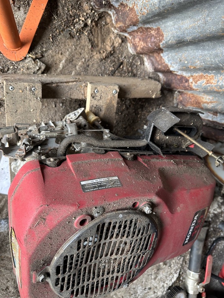 Honda HF 1211 Petrol Ride-On Lawn Mower GXV340 Engine | eBay UK