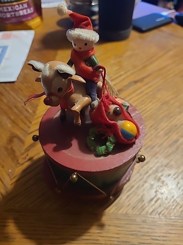 Vintage RUSS Wooden MUSIC BOX Rudolph. Rudolph The Red Nosed Reindeer ...