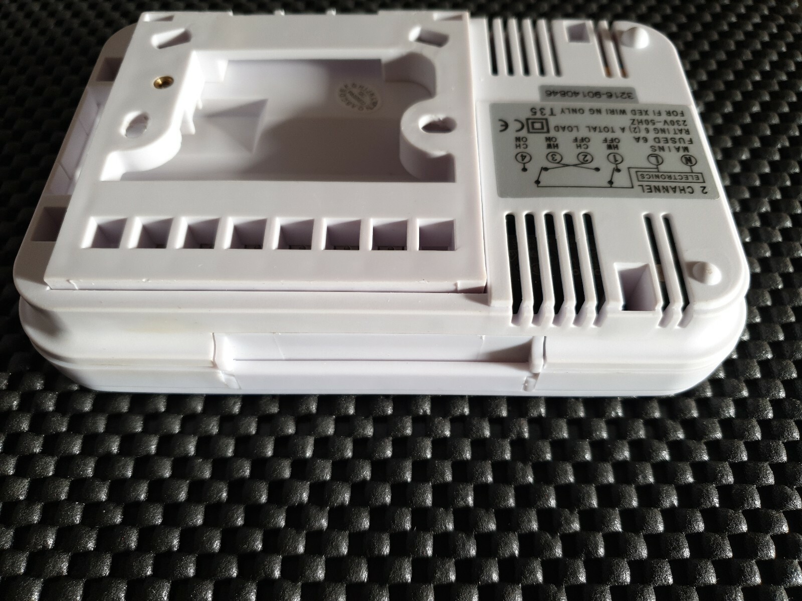 ESI Controls ES3247B 3 Channel Multi-Purpose 7 Day, Programmer | eBay UK