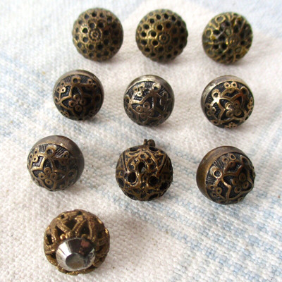 Buttons - Ball Buttons