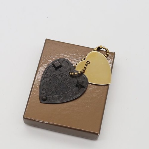 Gucci Crest Heart Bag Charm Keyring Key Chain Double Heart Gold Tone ...