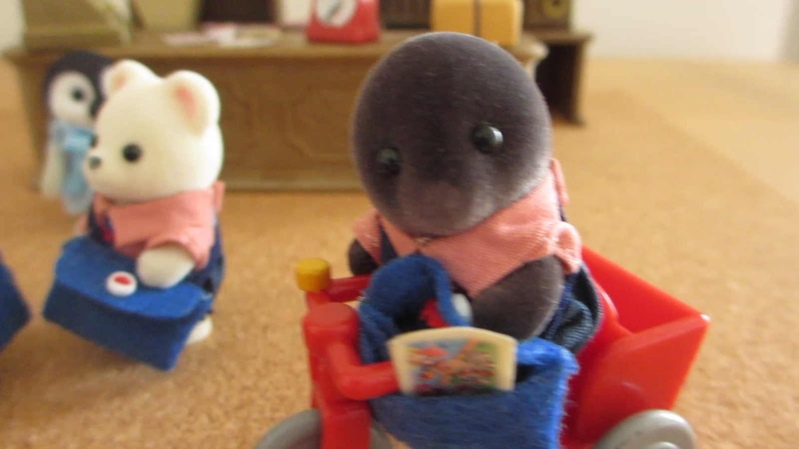Sylvanian Families Secrets of Post Office Baby Mole Postal Uniform ...