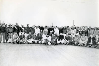 Drivers officials pose photo near start-finish line Darlington Rac- Old ...