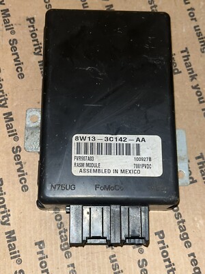 8W13-3C142-AA 2009 - 2011 Lincoln Town Car Air Suspension Control ...