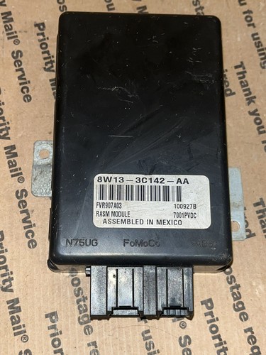 8W13-3C142-AA 2009 - 2011 Lincoln Town Car Air Suspension Control ...