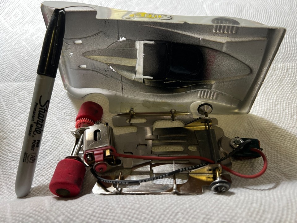 1/24 Scale Slot Car - Parma 16D - Flexi Chassis - #2 White GTP Body | eBay