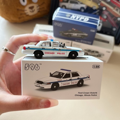 596 Model 1:64 Ford Crown Victoria Chicago Lllinois Police Car Model ...