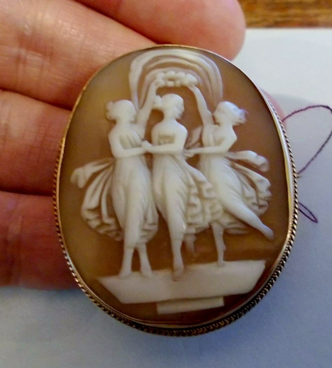 cameo 3 muse dancing - Gem