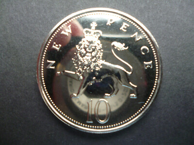 1971 PROOF 10P PIECE HOUSED IN A NEW LIGHTHOUSE CAPSULE. 1971 TEN PENCE ...