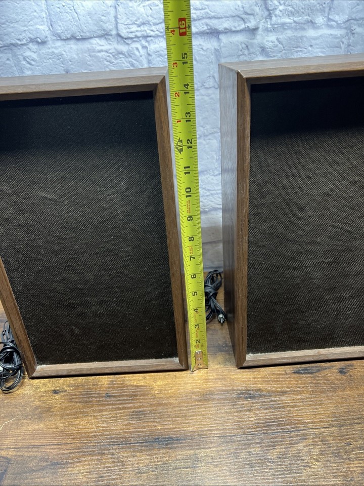 Vintage Speakers Model 132.91429050 Go To MCS 6502 Turntable Made By ...