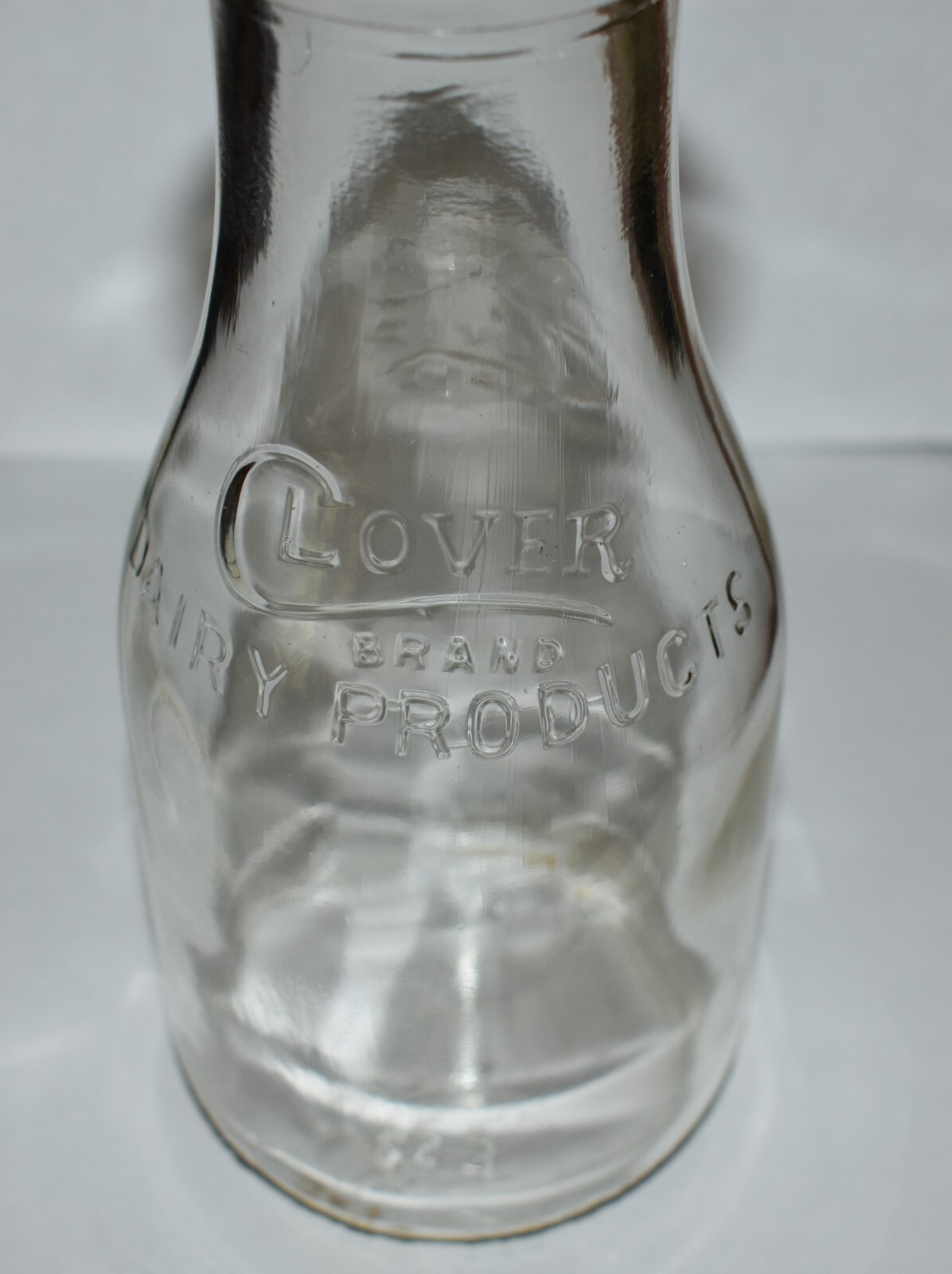 Antique Clover Dairy Pint Bottle Embossed Label & Clover Leaf Thatcher ...