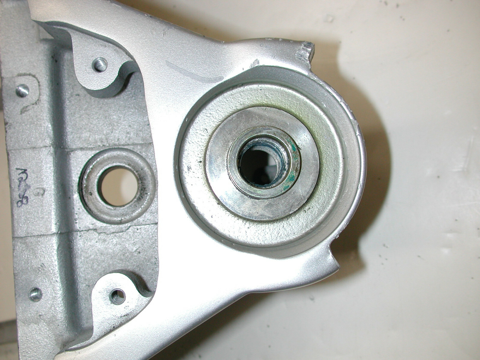 BMW Motorcycle 2001 R1200C OEM 46512331713 Front Frame | eBay