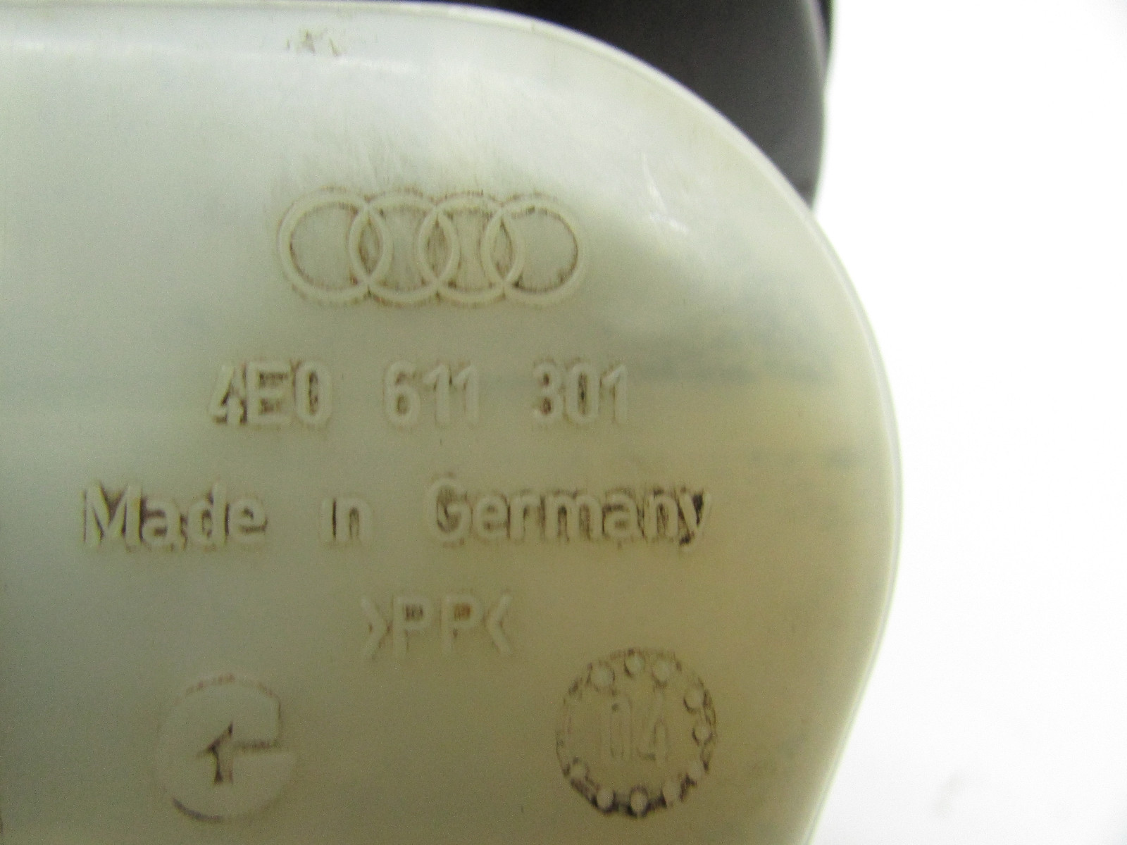 05 AUDI A8 BRAKE BOOSTER MASTER CYLINDER RESERVOIR TANK 4E0 611 301 OEM ...