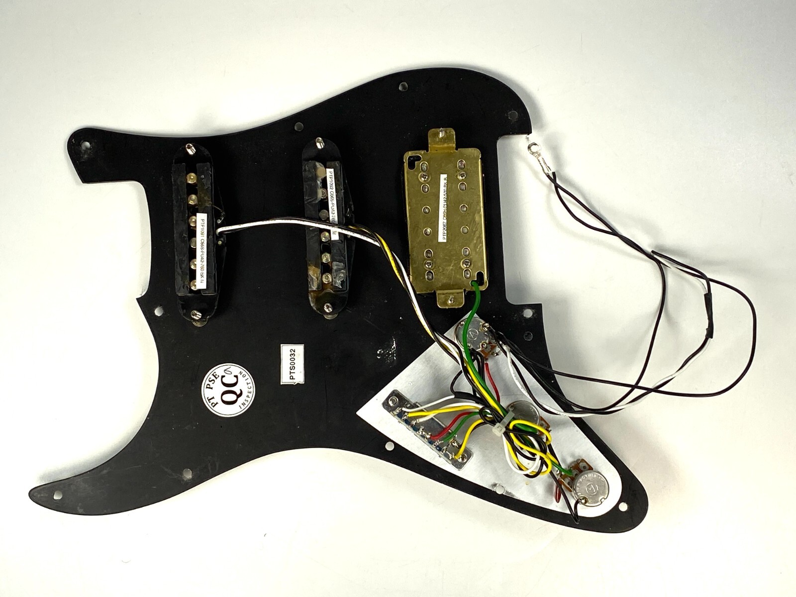 Genuine Fender Squier Strat HSS LOADED PICKGUARD BLACK w/Screw Pickup ...