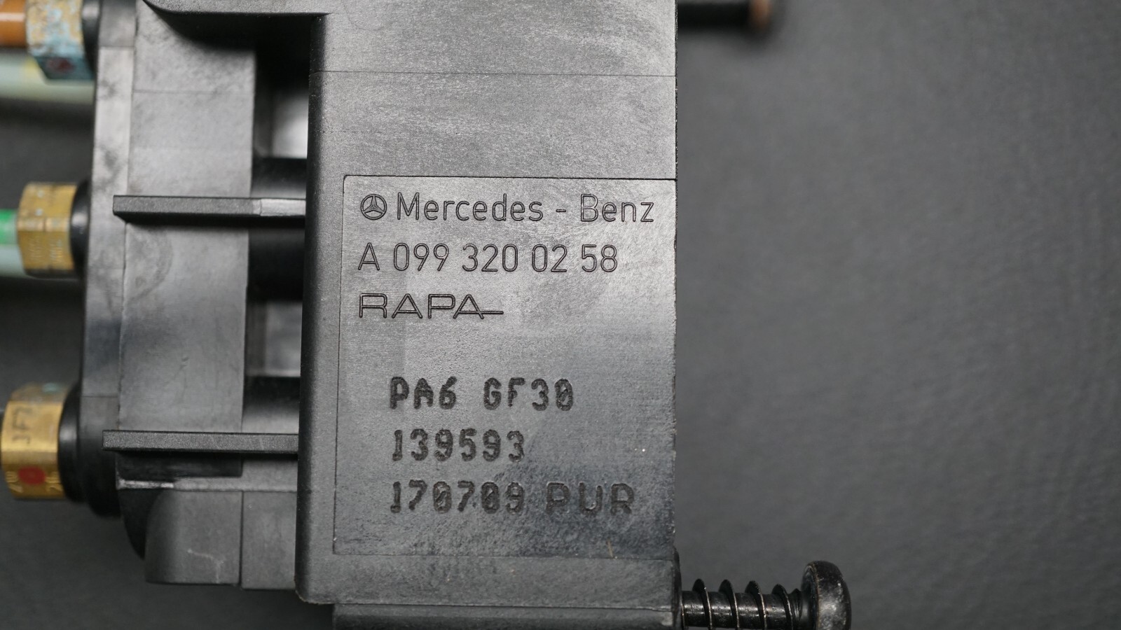 OEM MERCEDES BENZ W213 W238 C238 AIRMATIC AIR CONTROL VALVE BLOCK ...