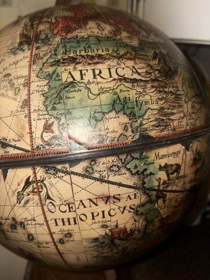 Large 23" Authentic Models Hondius 1627 Classic Stand World globe Wood ...