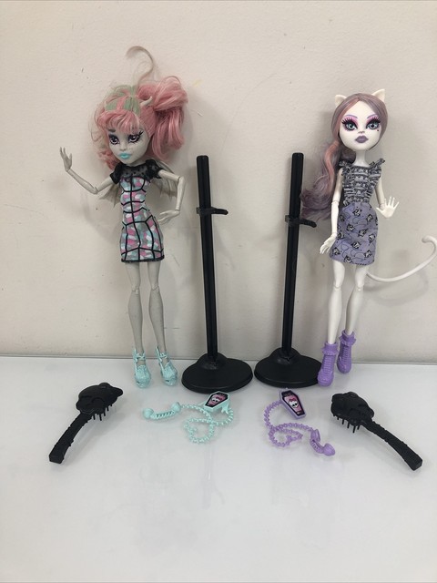 Rochelle Goyle & Catrine DeMew Ghoul Chat Monster High Doll Mattel CBX57 NRFB for sale online | eBay