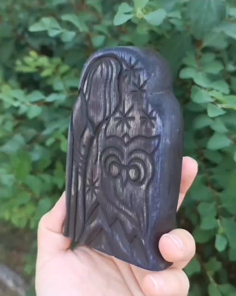 Cailleach statue Winter goddess Crone Wheel of the year Wiccan altar ...