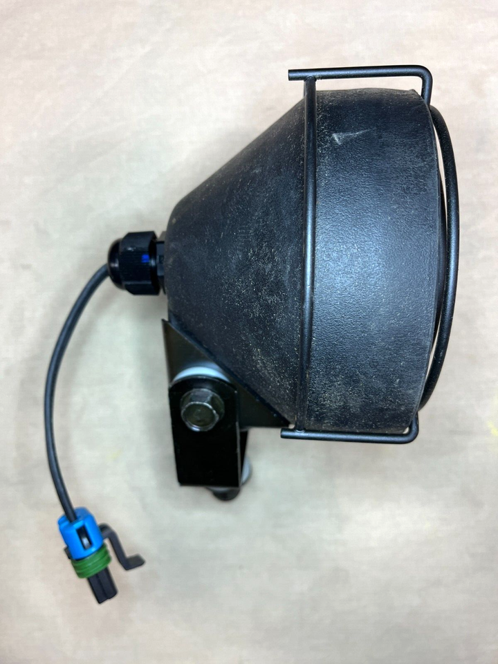 USA 3855653 JW SPEAKER MILITARY HMMWV BACKUP LIGHT FOR HUMMER H1 ...