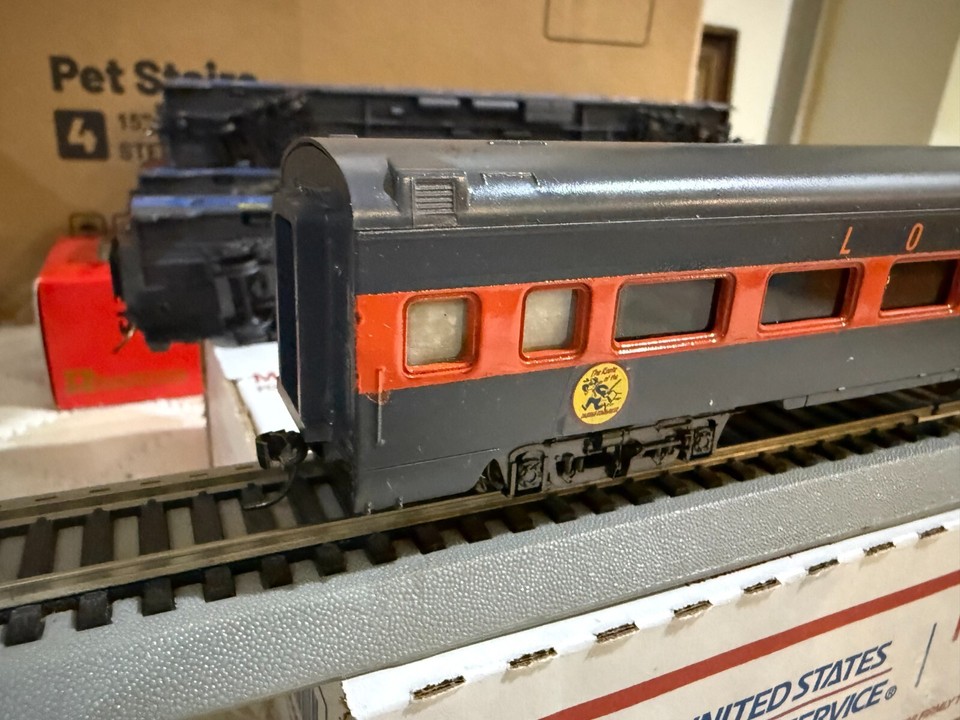 HO SCALE RIVAROSSI LONG ISLAND RAILROAD LIGHTWEIGHT COACH DASHING DAN ...
