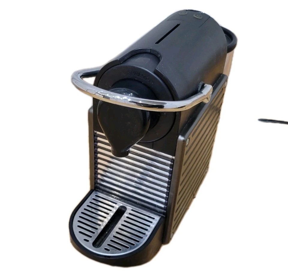 Nespresso Pixie Type C60 Espresso Coffee Pod Machine Maker Black ...