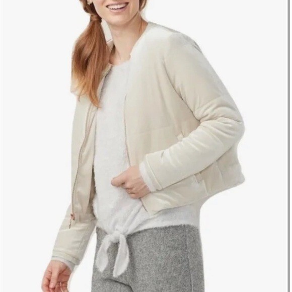 Women's LC Lauren Ivory Conrad Velvet Puffer Jacket S… - Gem