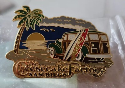 CHEESECAKE FACTORY PIN SAN DIEGO WOODY WITH SURFBOARDS PALM TREE SUNSET ...
