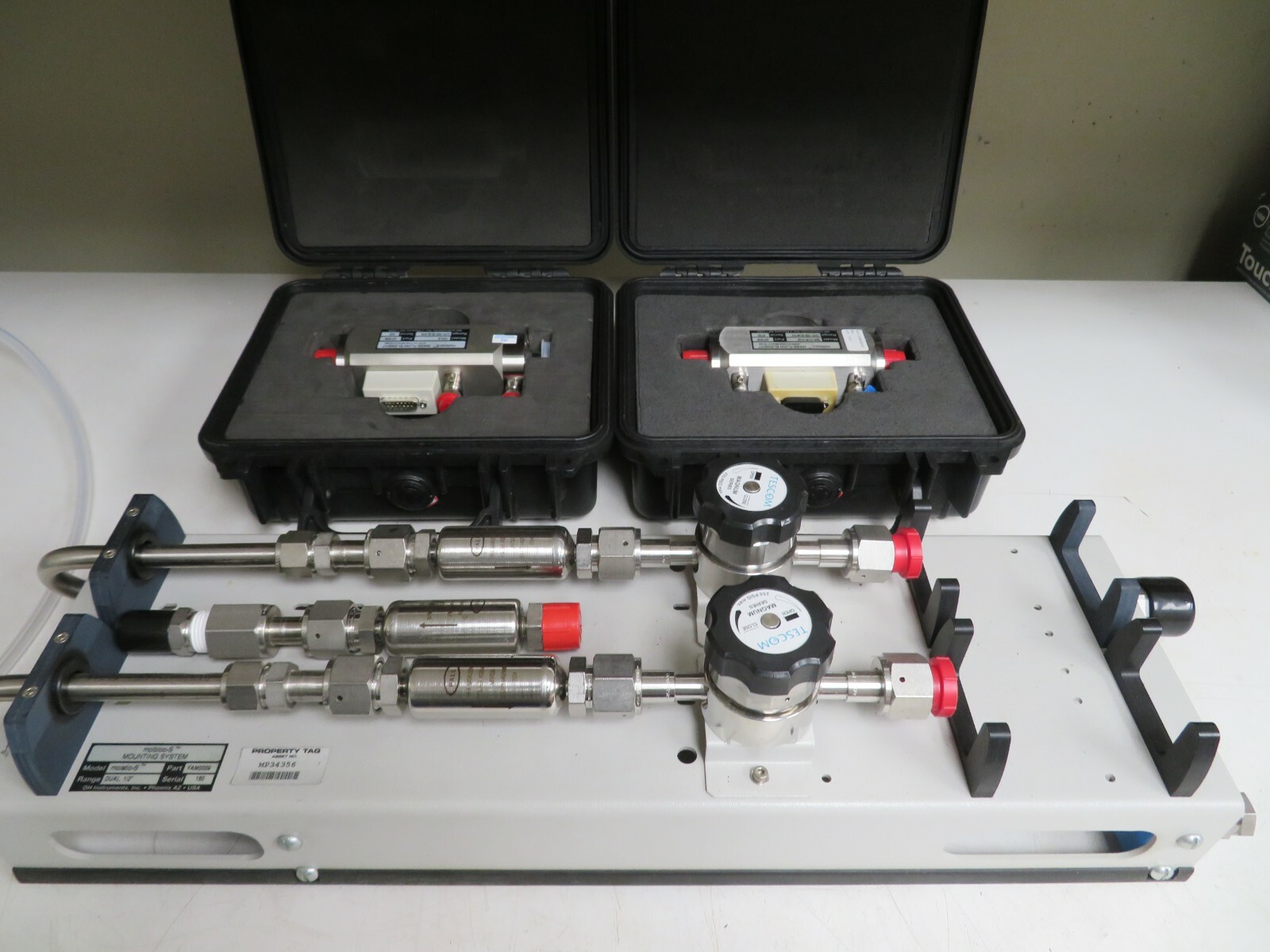 Fluke Molbox/Molbloc Mass Flow Element 1E3-S/1E5-VCR-V-Q w/ Molstic-S ...