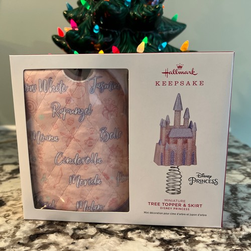 2022 Hallmark MINIATURE Tree Skirt & Castle Topper DISNEY PRINCESS ...
