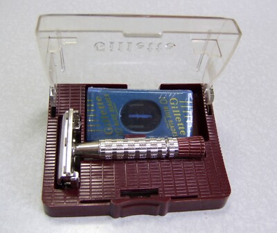 Vintage A2 1955 GILLETTE RED TIP Double Edge SAFETY RAZOR Set in Case ...