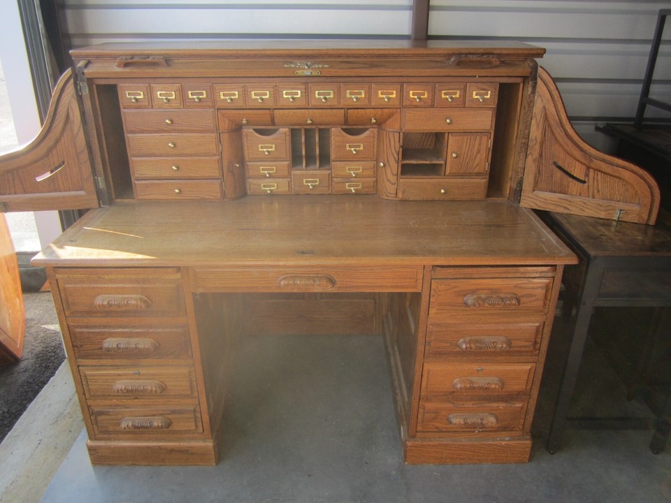 VTG LARGE ROLL TOP DESK, SOLID WOOD, W/MANY DRAWERS & CUBBIES | eBay