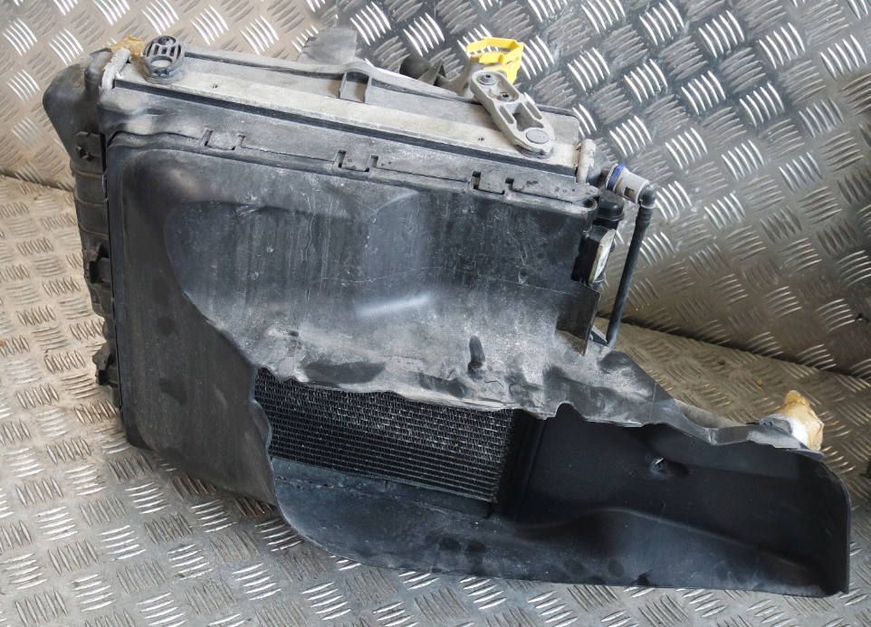 Porsche 991.1 GT3 RIGHT RADIATOR ASSEMBLY OEM 99110614201 99110604491 ...