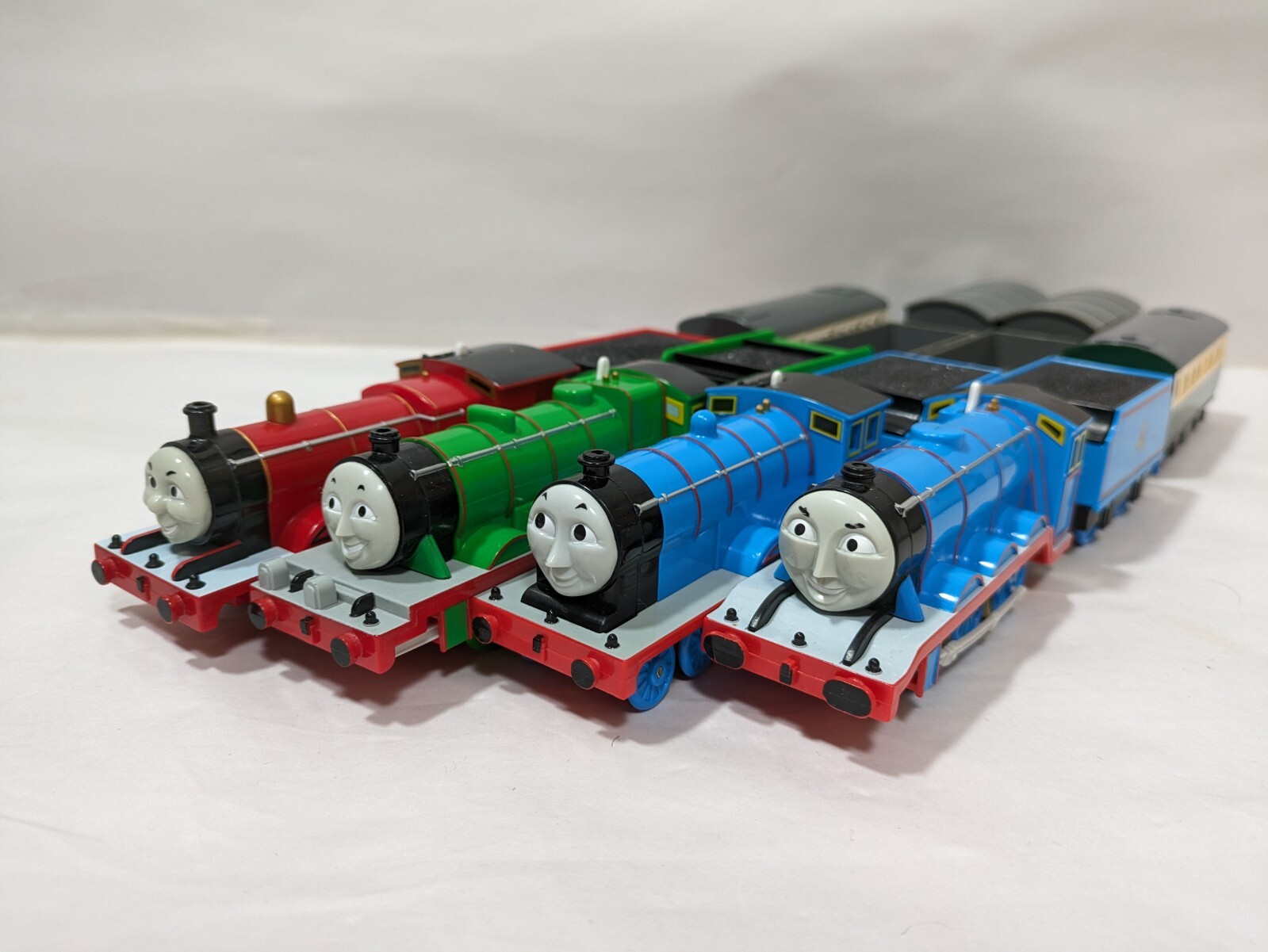 Thomas & Friends TOMY Plarail Trackmaster Classic Series Set Gordon ...