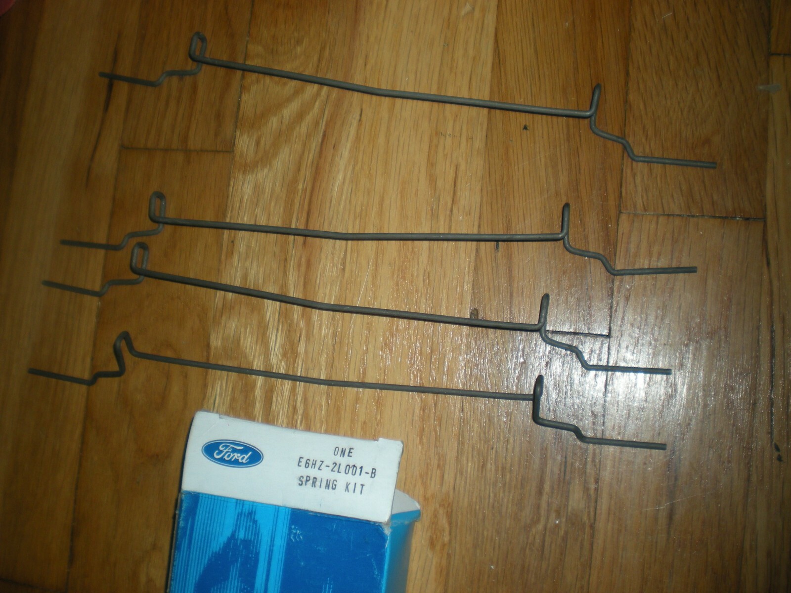 NOS 1983 - 1989 Ford F700 F800 Brake Shoe Anti Rattle Spring Kit E6HZ ...