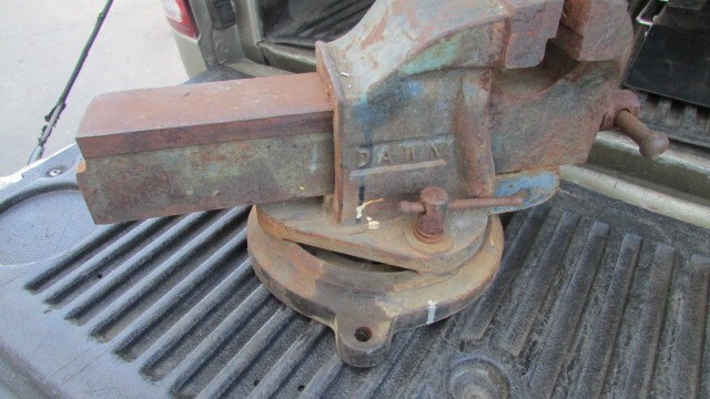 Vintage DAWN 6" Vise Adjustable Nice Condition | eBay
