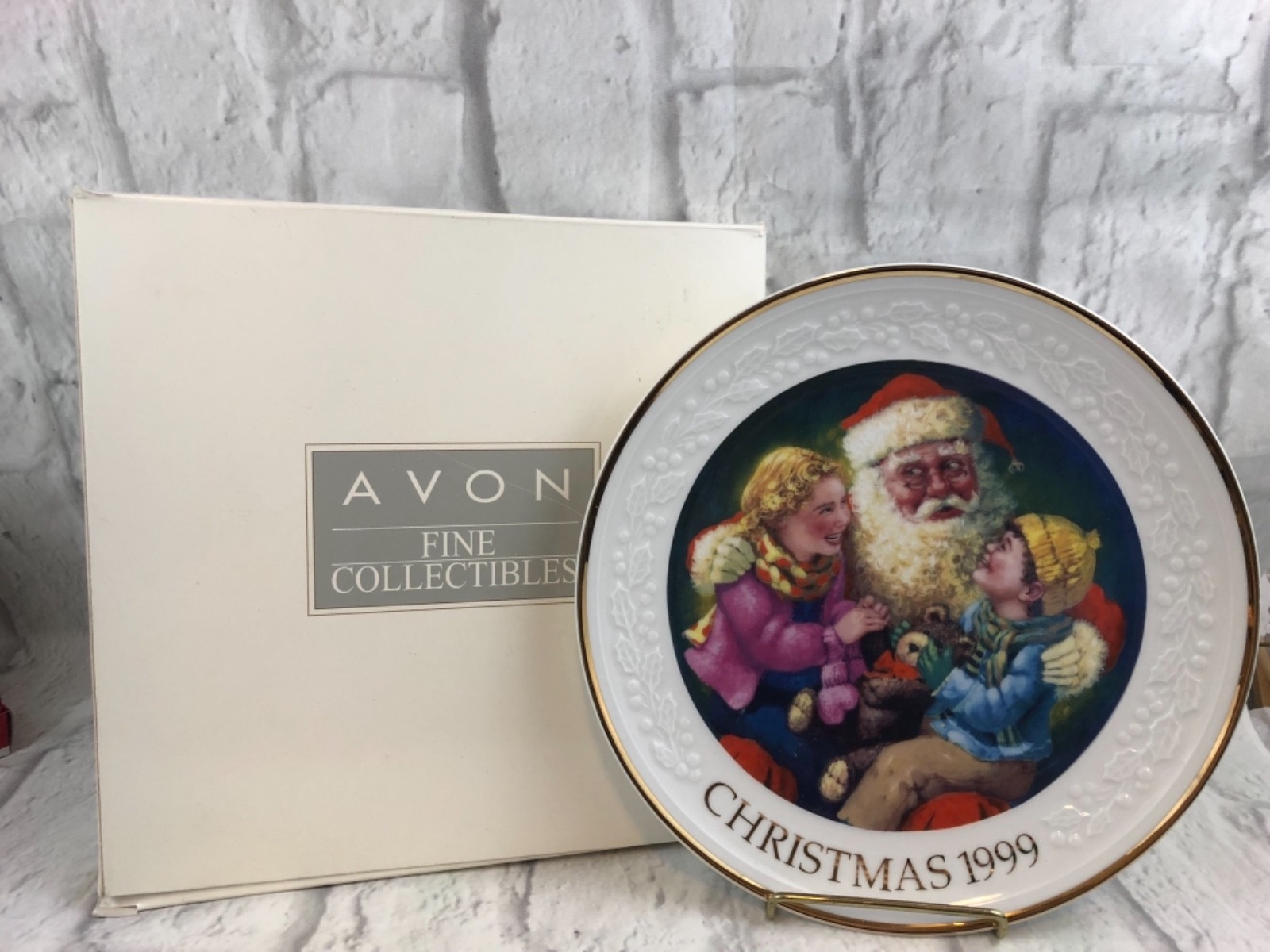 Avon Santa’s Tender Moment Porcelain Christmas Plate 22K Gold Trim ...